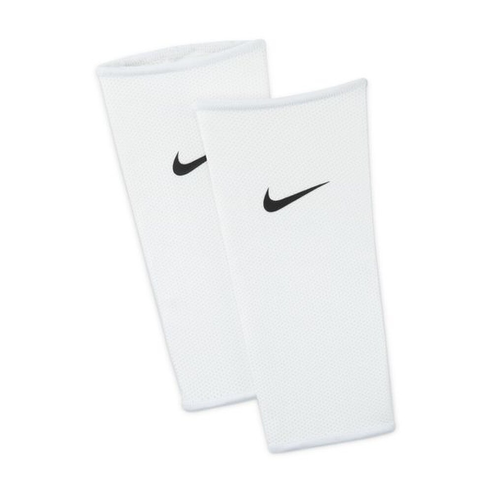 Nike Guard Lock Sleeve | SOCCERX